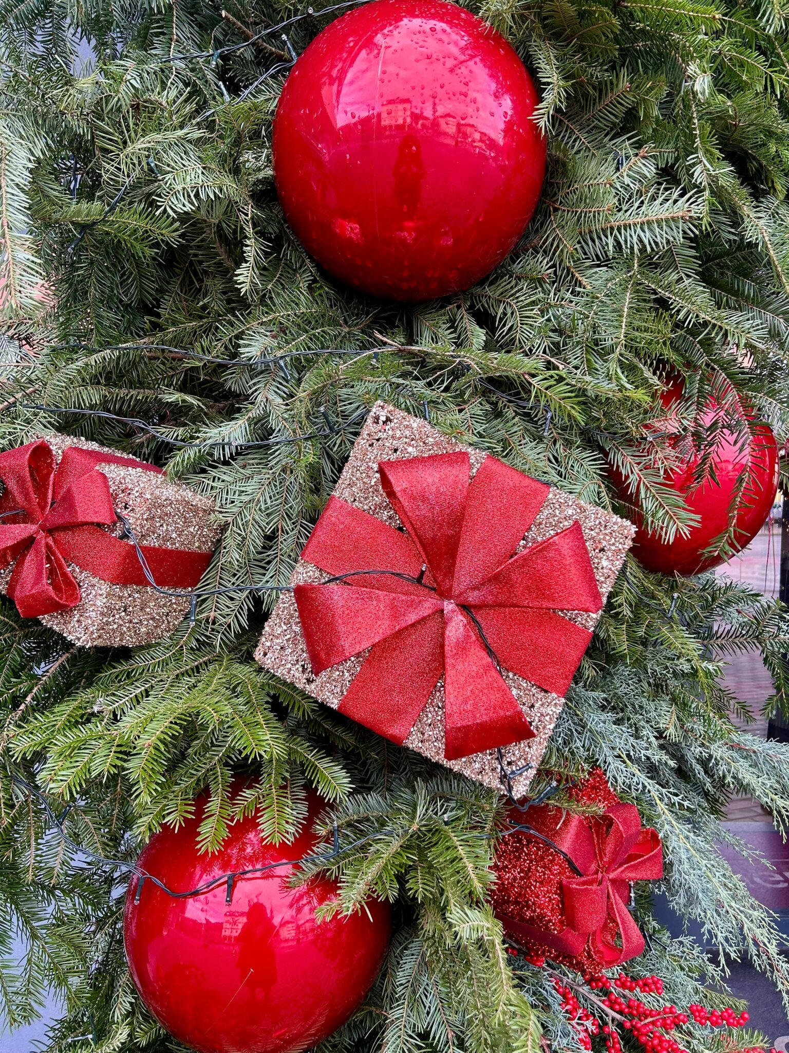 LAST CHANCE: Give SUUS a H.U.G. Before January 1! - Shoreline Unitarian ...